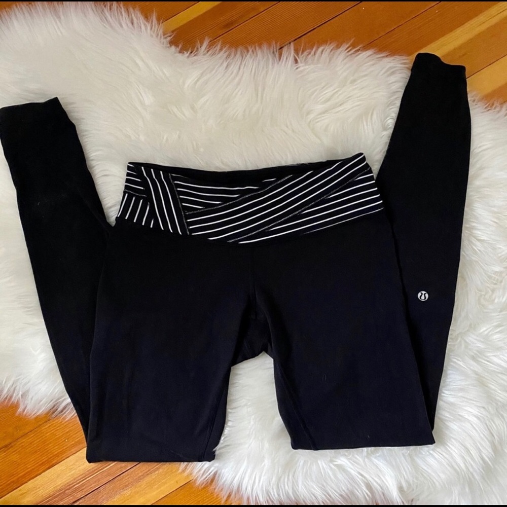 Athletic Leggings By Lululemon In Striped Pattern, Size: Xs